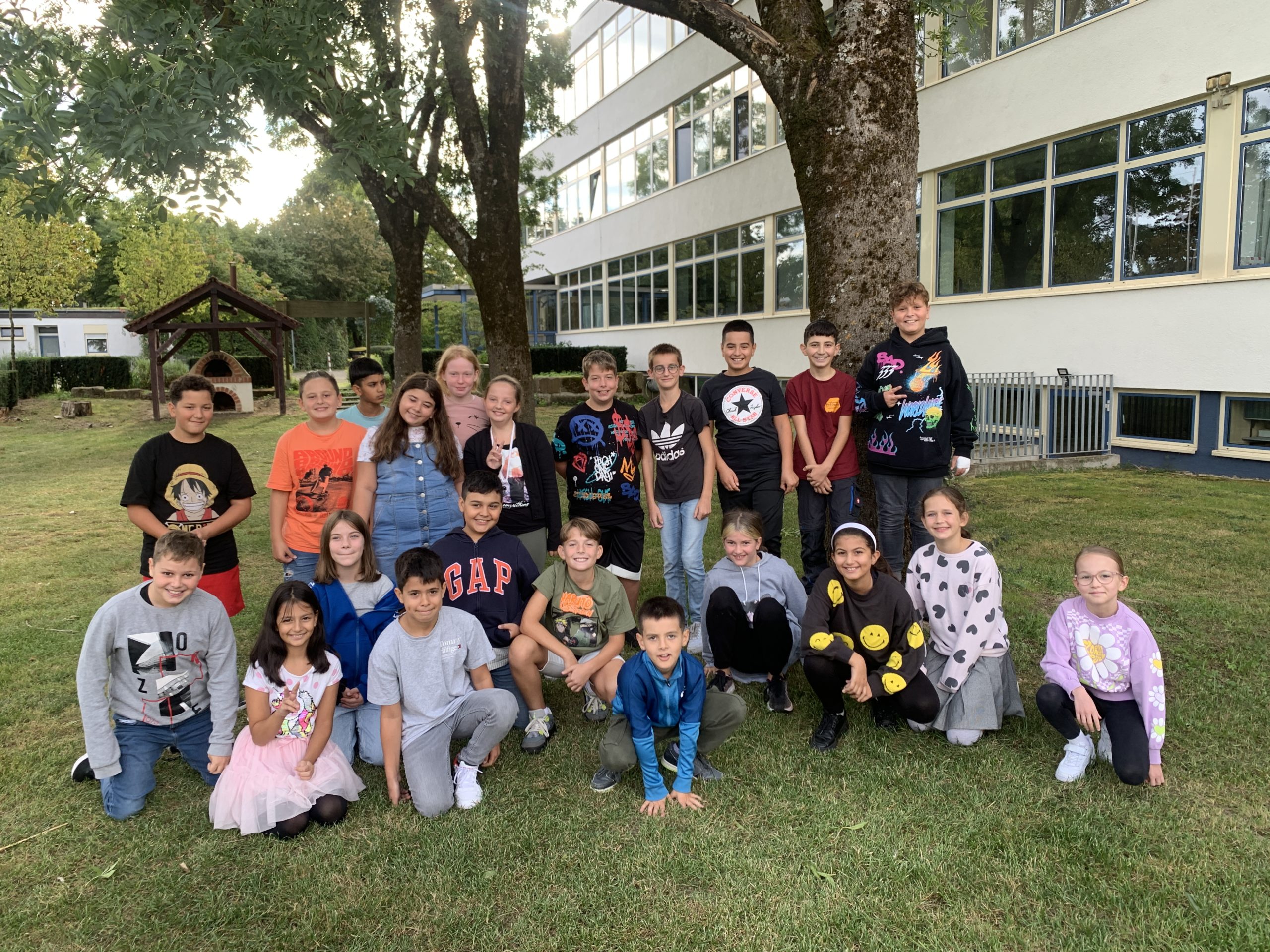 In Ruhe arbeiten – in Frieden leben – Die REALSCHULE. Eine ...